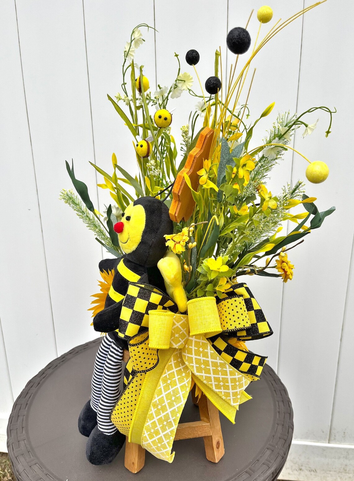 Bumblebee Centerpiece, Bee Arrangement, Summer Bee Decor, Yellow Floral ...