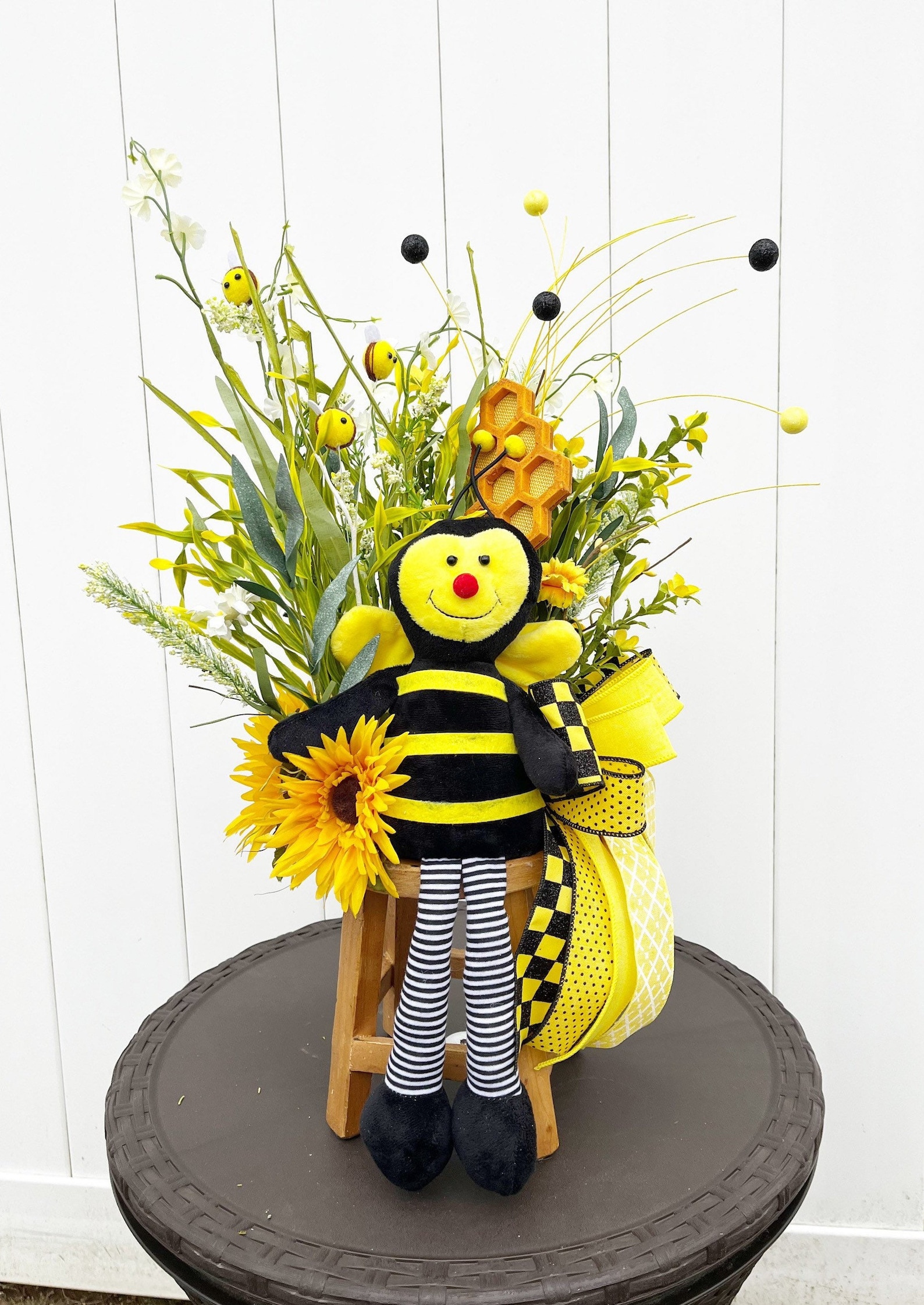Bumblebee Centerpiece, Bee Arrangement, Summer Bee Decor, Yellow Floral ...