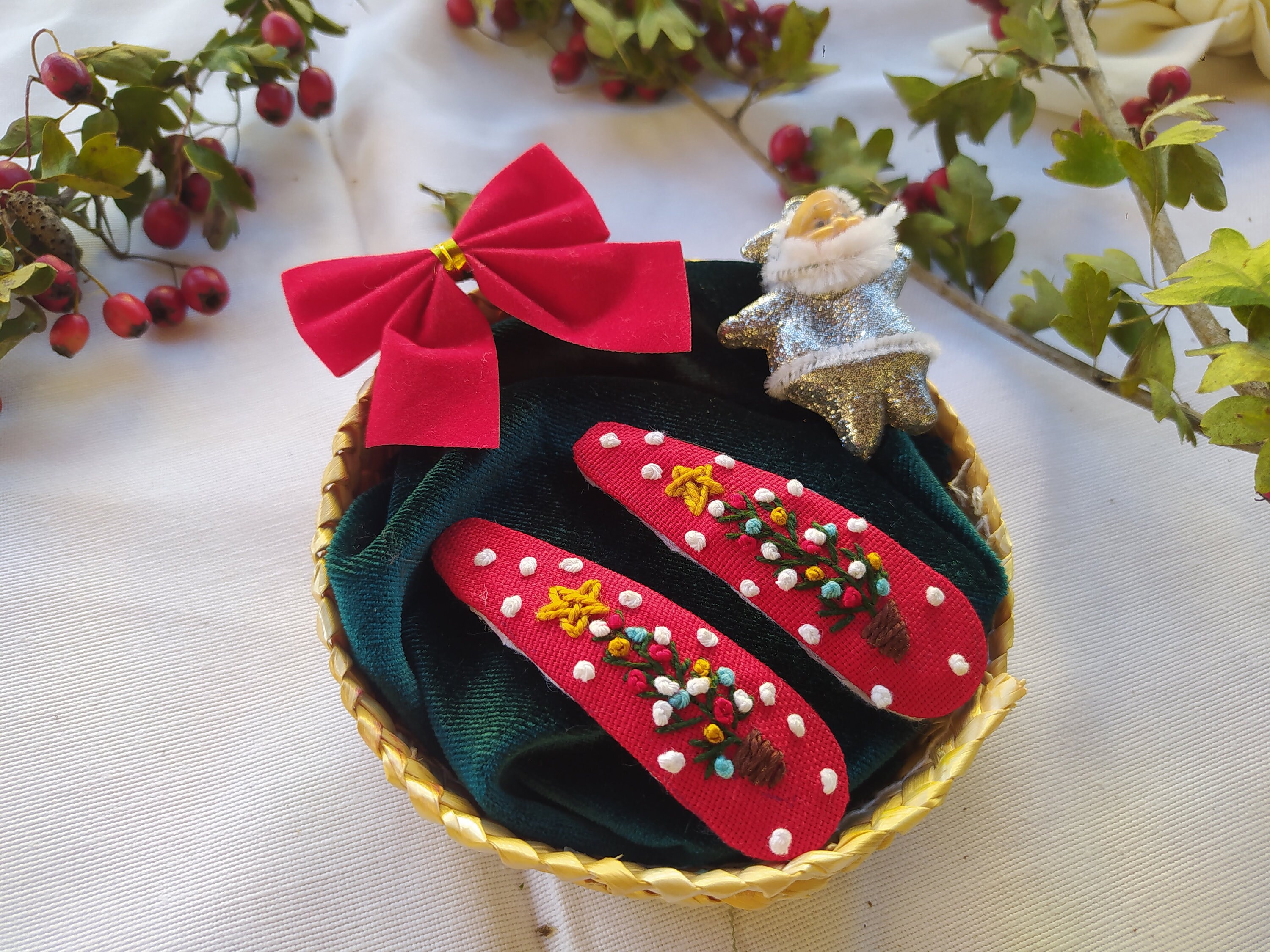 Embroidered Christmas Hair Pin Hand Embroidered Hair Pin - Etsy