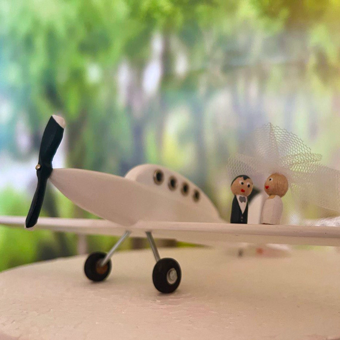 Airplane Pilot Wedding Cake Topper, Custom Mr & Mrs Banner, Travel ...