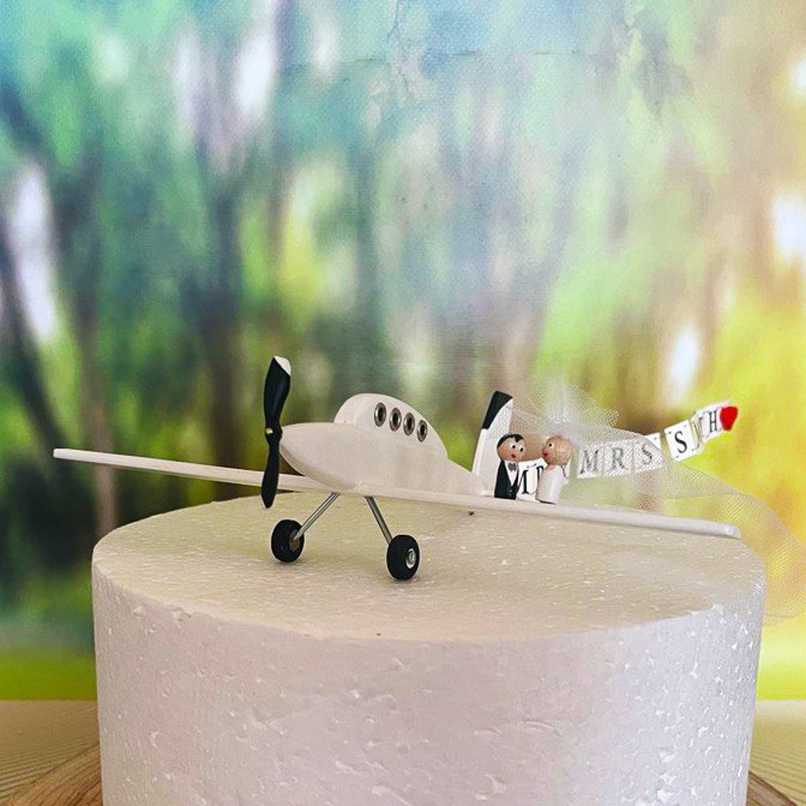 Airplane Pilot Wedding Cake Topper, Custom Mr & Mrs Banner, Travel ...