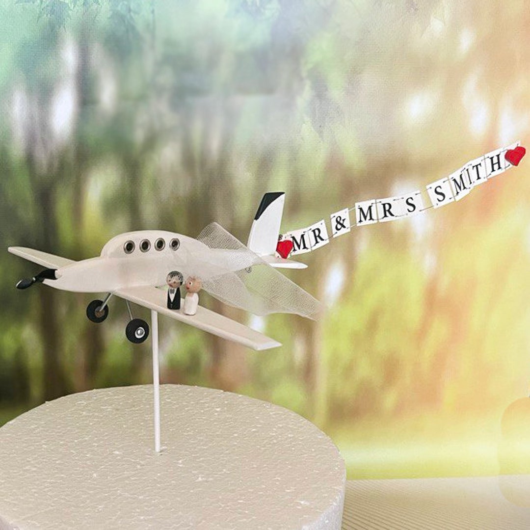 Airplane Pilot Wedding Cake Topper, Custom Mr & Mrs Banner, Travel ...