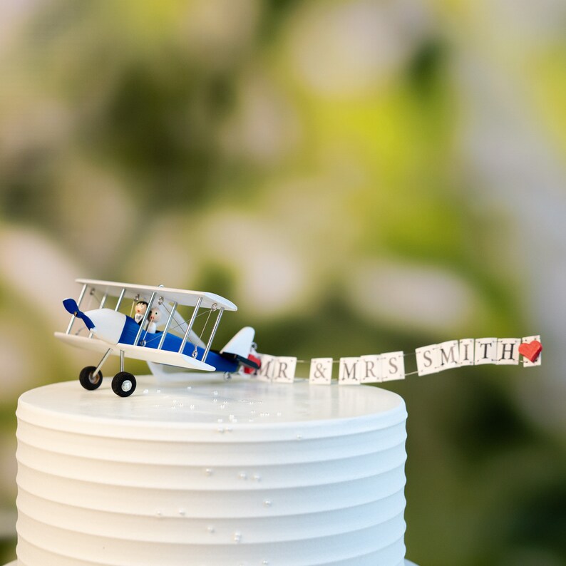Airplane Wedding Cake Topper With Custom Mr. & Mrs. Banner - Etsy