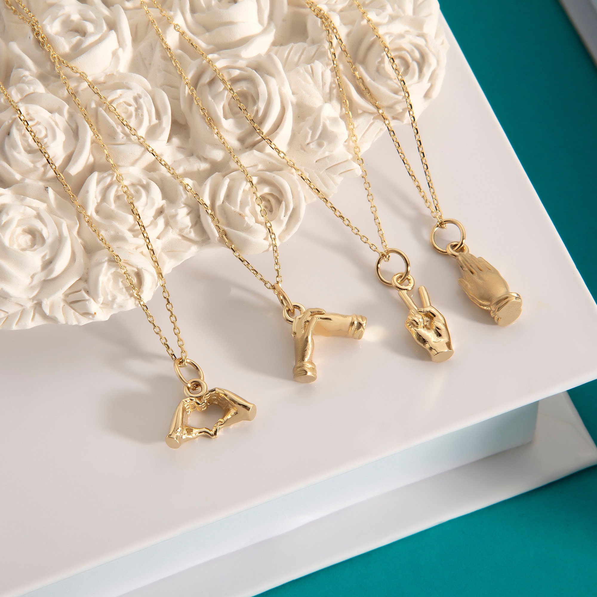 10K 14K 18K Gold Praying Hands Pendant, the Prayer Hands Pendant ...