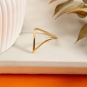 10K 14K 18K Solid Gold Curved Stacking Ring, Gold Chevron V Ring, Gold ...