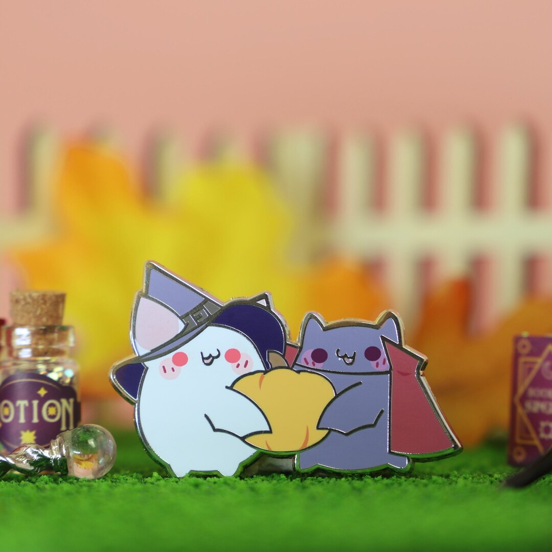 Batty and Breezy 2022 Limited Halloween Collectible Enamel Pin - Etsy