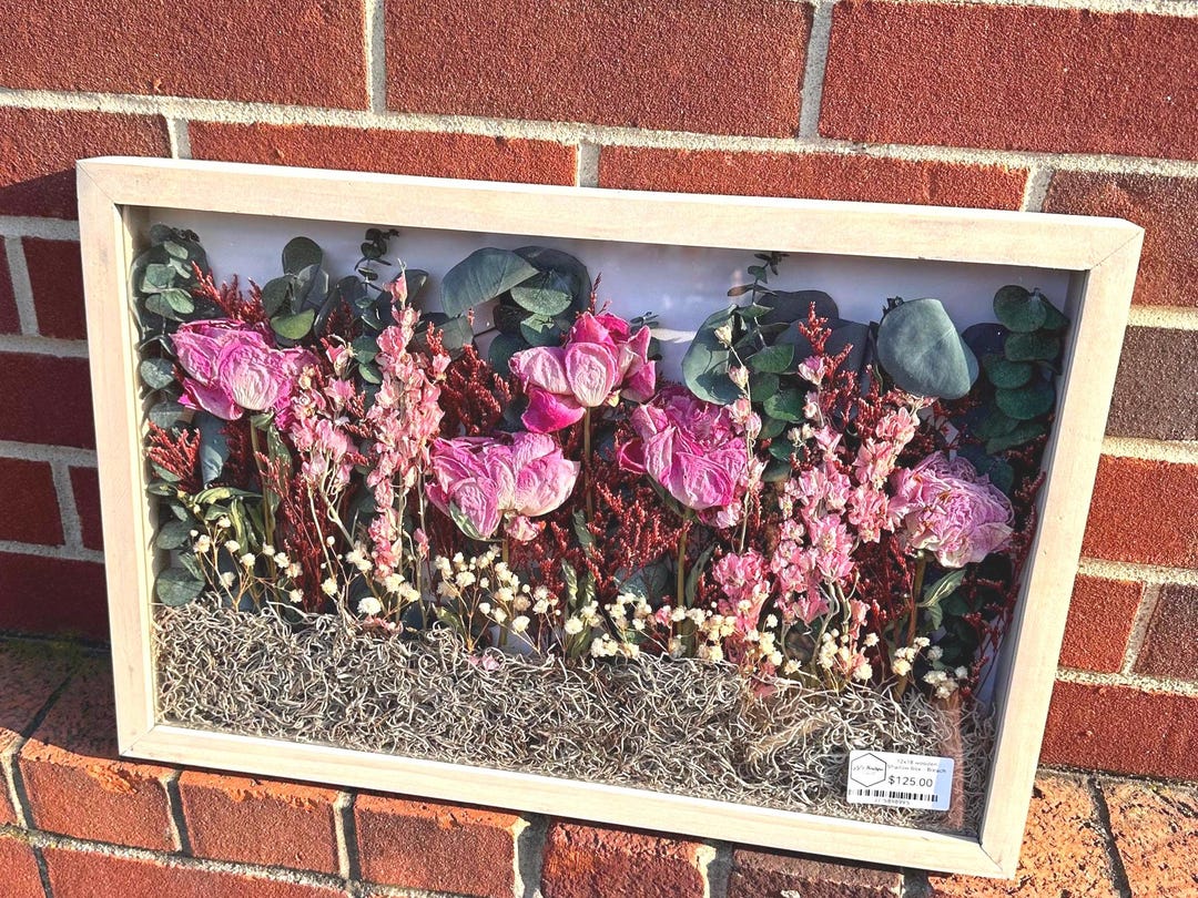 12x18 bleached wood shadow box with pink peony - Etsy France