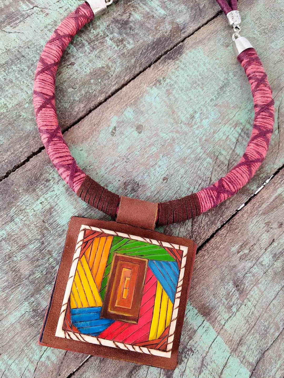 Collier Boho-chic avec pendentif en bois brésilien - Etsy France