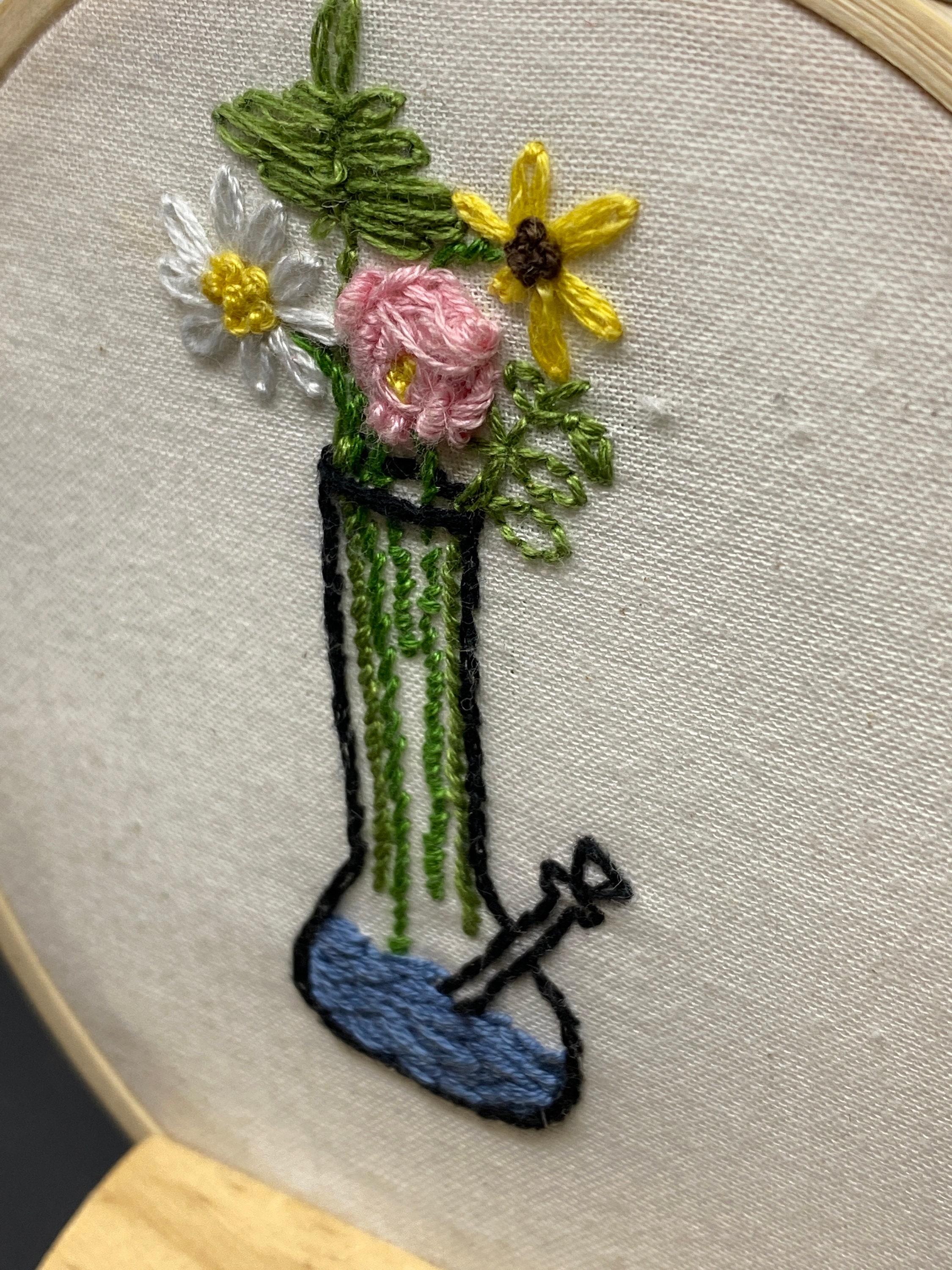 Vase With Spring Flowers 4x4 Hoop - Etsy