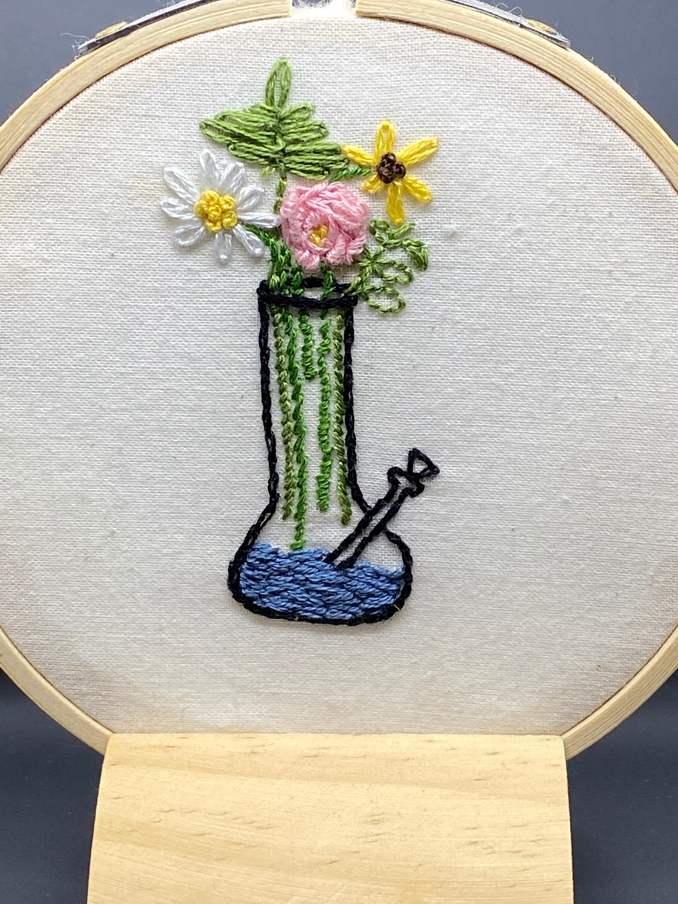 Vase With Spring Flowers 4x4 Hoop - Etsy