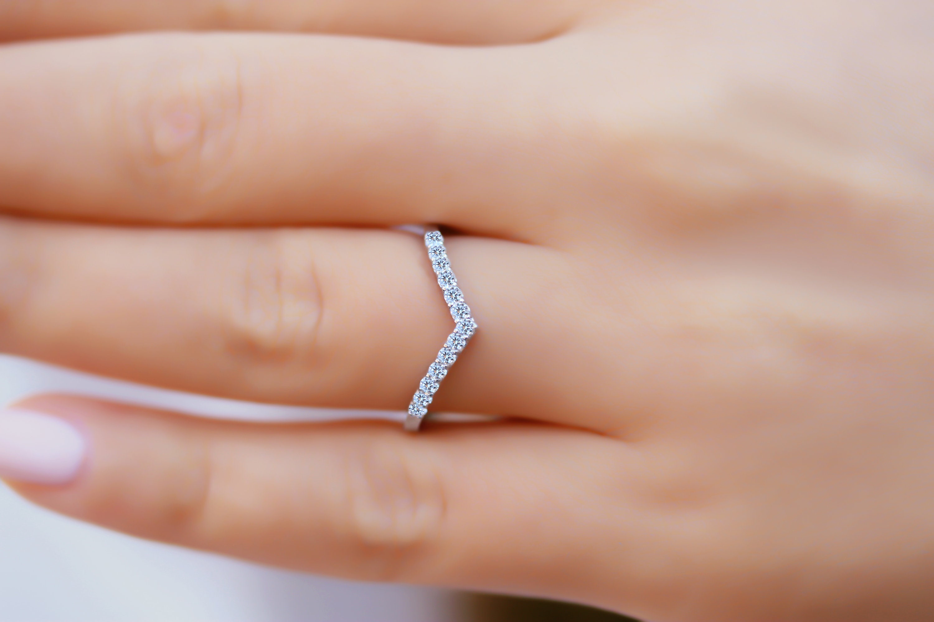 V Shaped Diamond Ring, Vintage Style Bead and Bright Setting Diamond ...