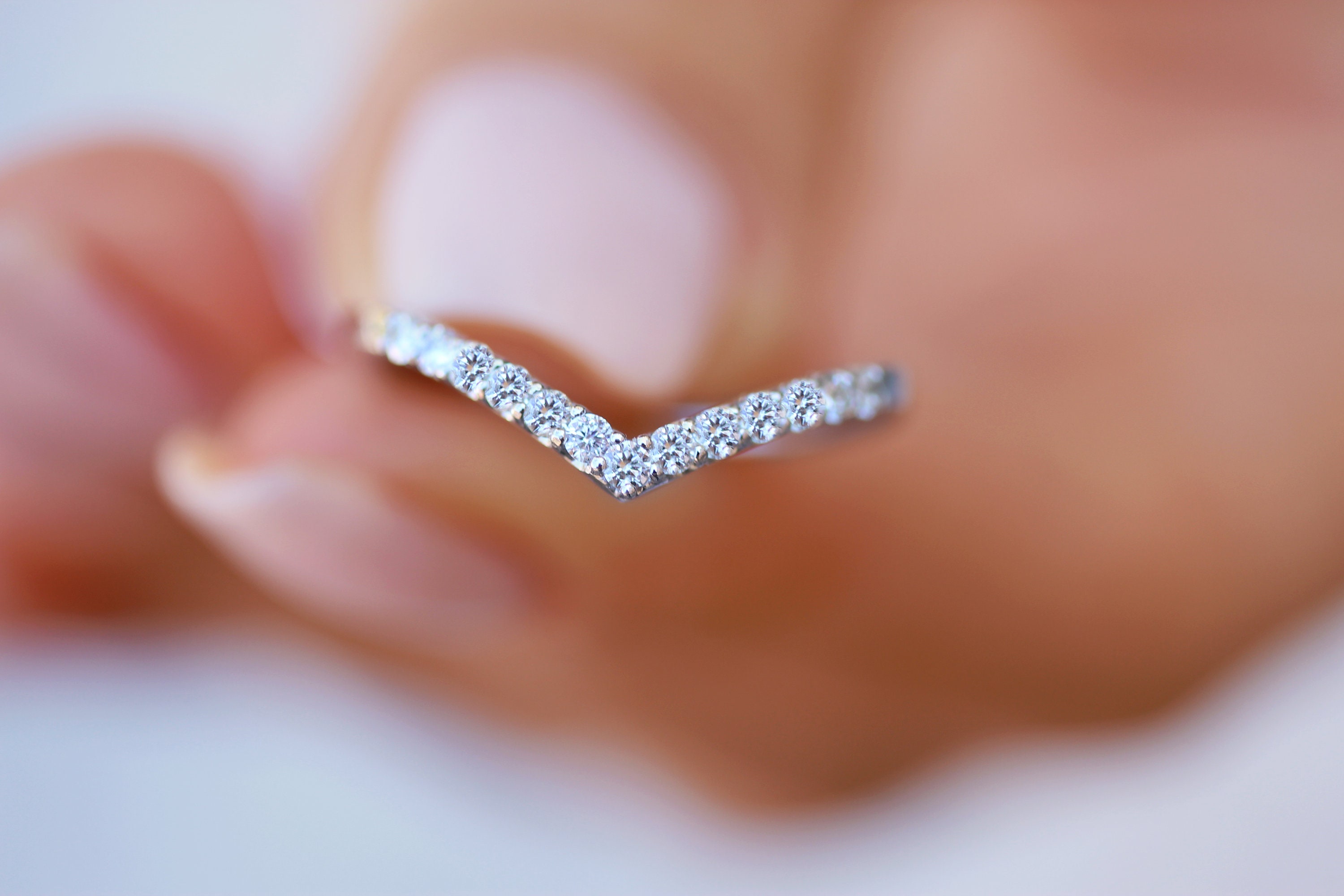 V Shaped Diamond Ring, Vintage Style Bead and Bright Setting Diamond ...