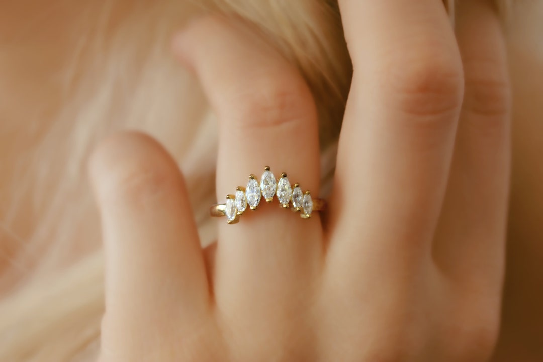 CONTOUR DIAMOND RING | Contour 6 Stone Diamond Wedding Band | Curved ...