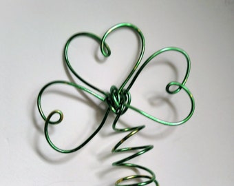 St. Patrick's Day Quilted Table Topper: Green and White Shamrock Topper ...