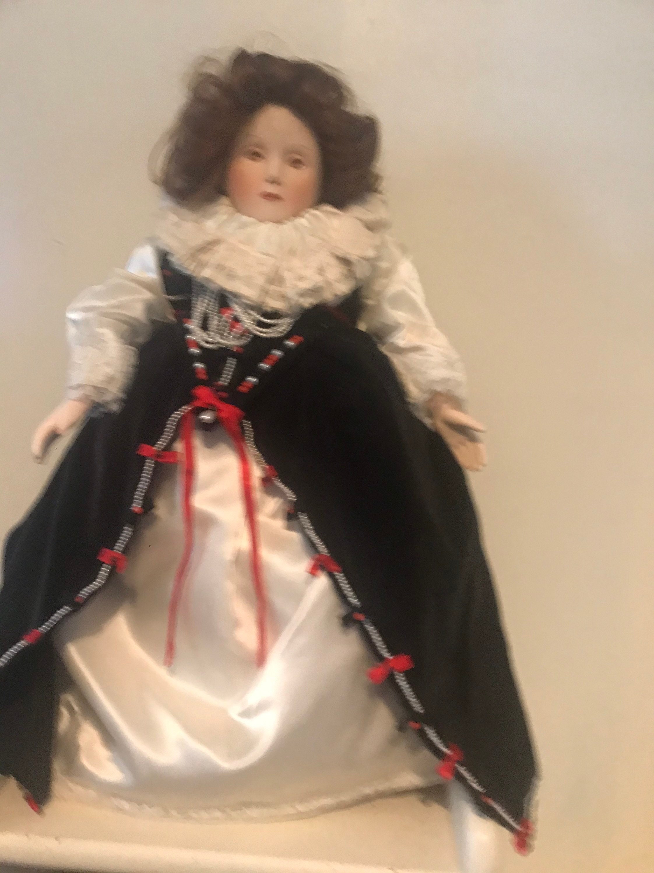 Franklin Mint Queen Elizabeth I Porcelain Doll. - Etsy