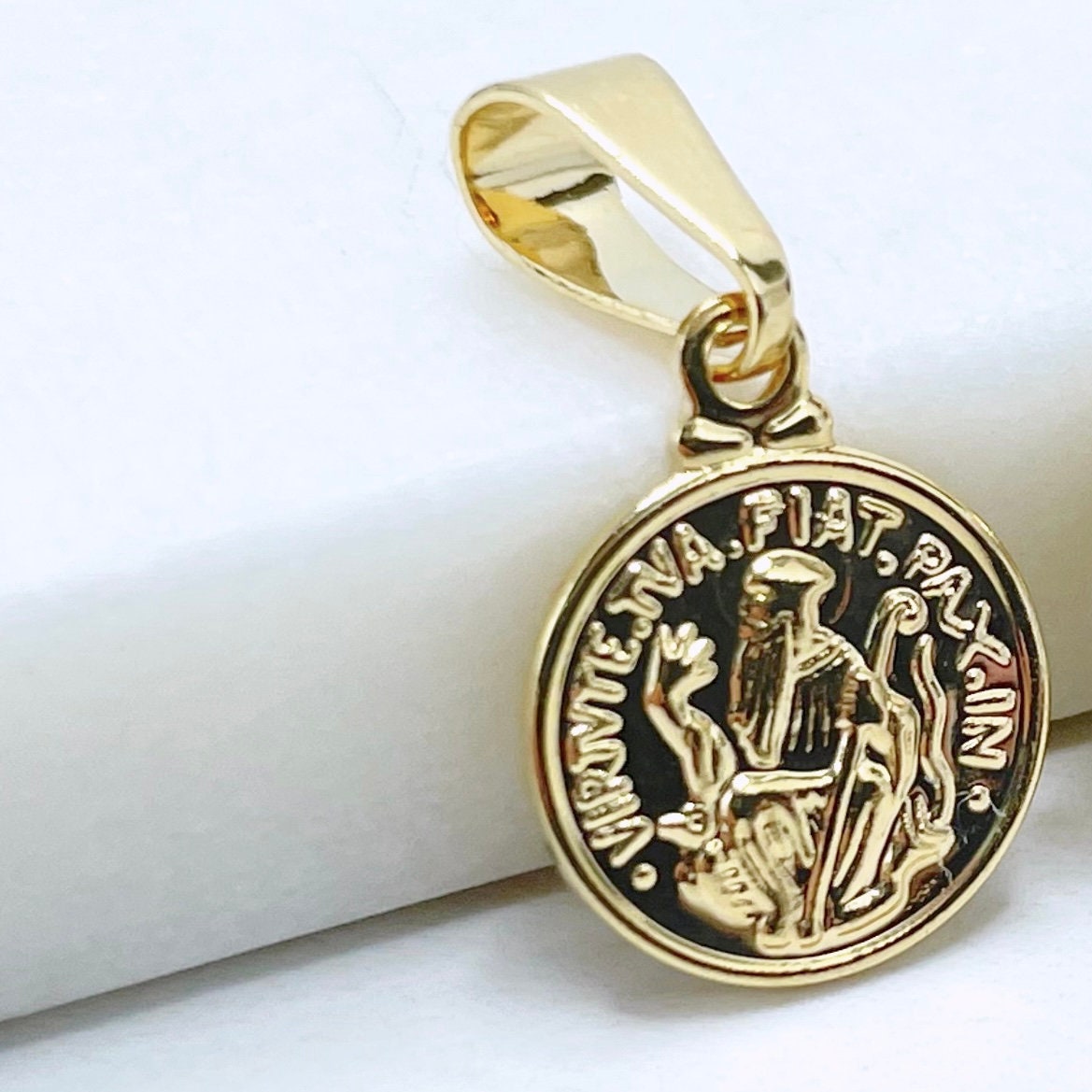 18k Gold Filled Medusa Greek Mythology Medal Charm or Amulet | Etsy