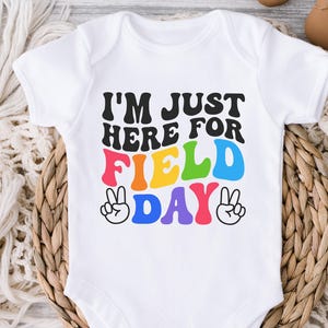 Field Day Shirt, Cute Kids Field Day Unisex T-shirt, I'm Just Here for ...