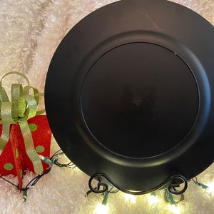 Snowflake Kisses Red Charger Plate With Snowflakes, Snowflake Decor ...