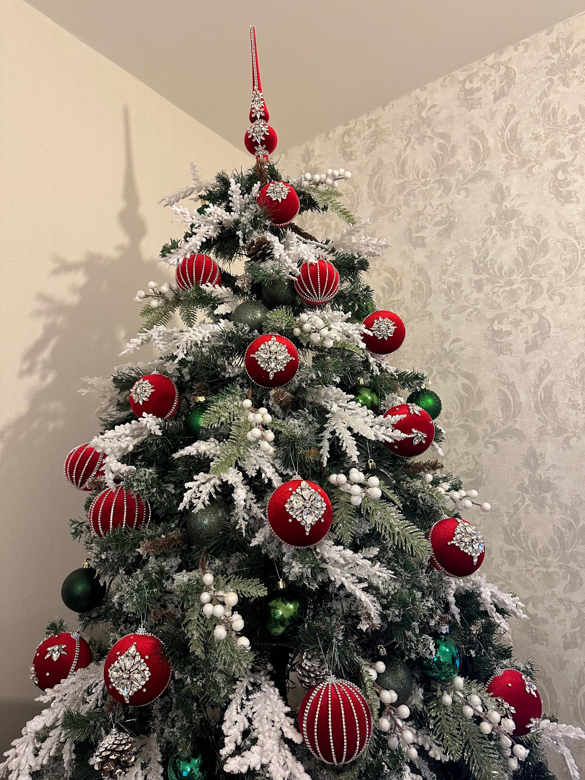 RED AVAILABLE 31pcs Set of Christmas Tree Ornaments With Topper ...