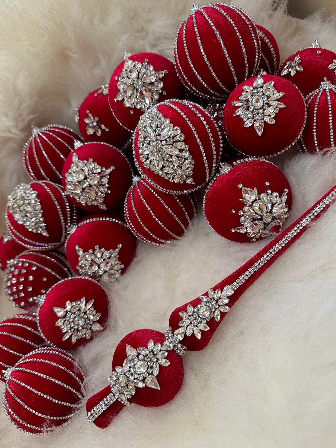 RED AVAILABLE 31pcs Set of Christmas Tree Ornaments With Topper ...