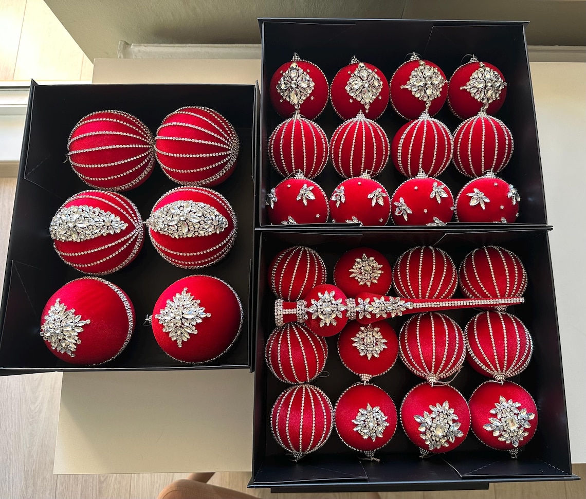 RED AVAILABLE 31pcs Set of Christmas Tree Ornaments With Topper ...