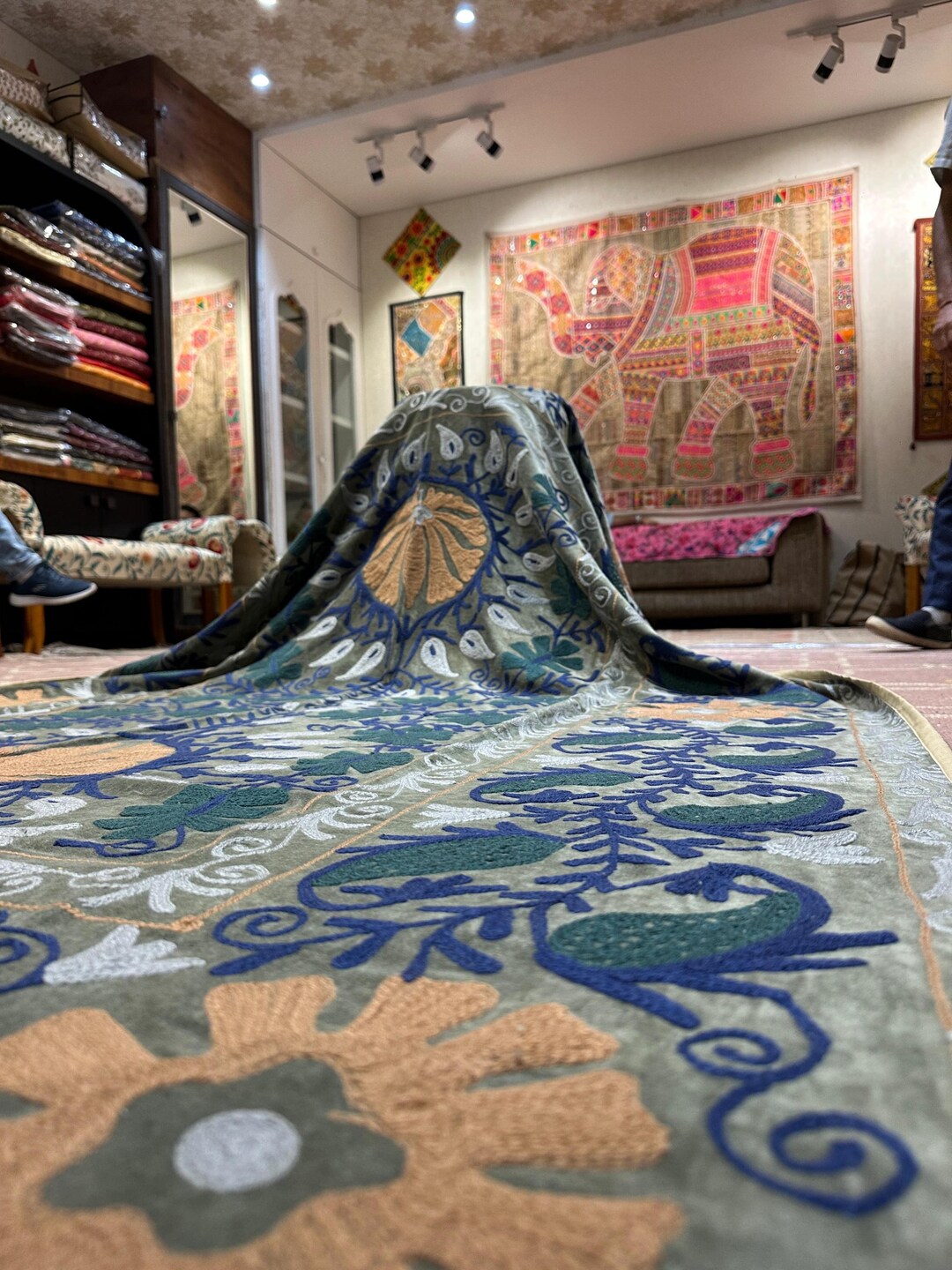 Indian Velvet Suzani Blanket Throw Hand-embroidered Uzbek Bedspread ...