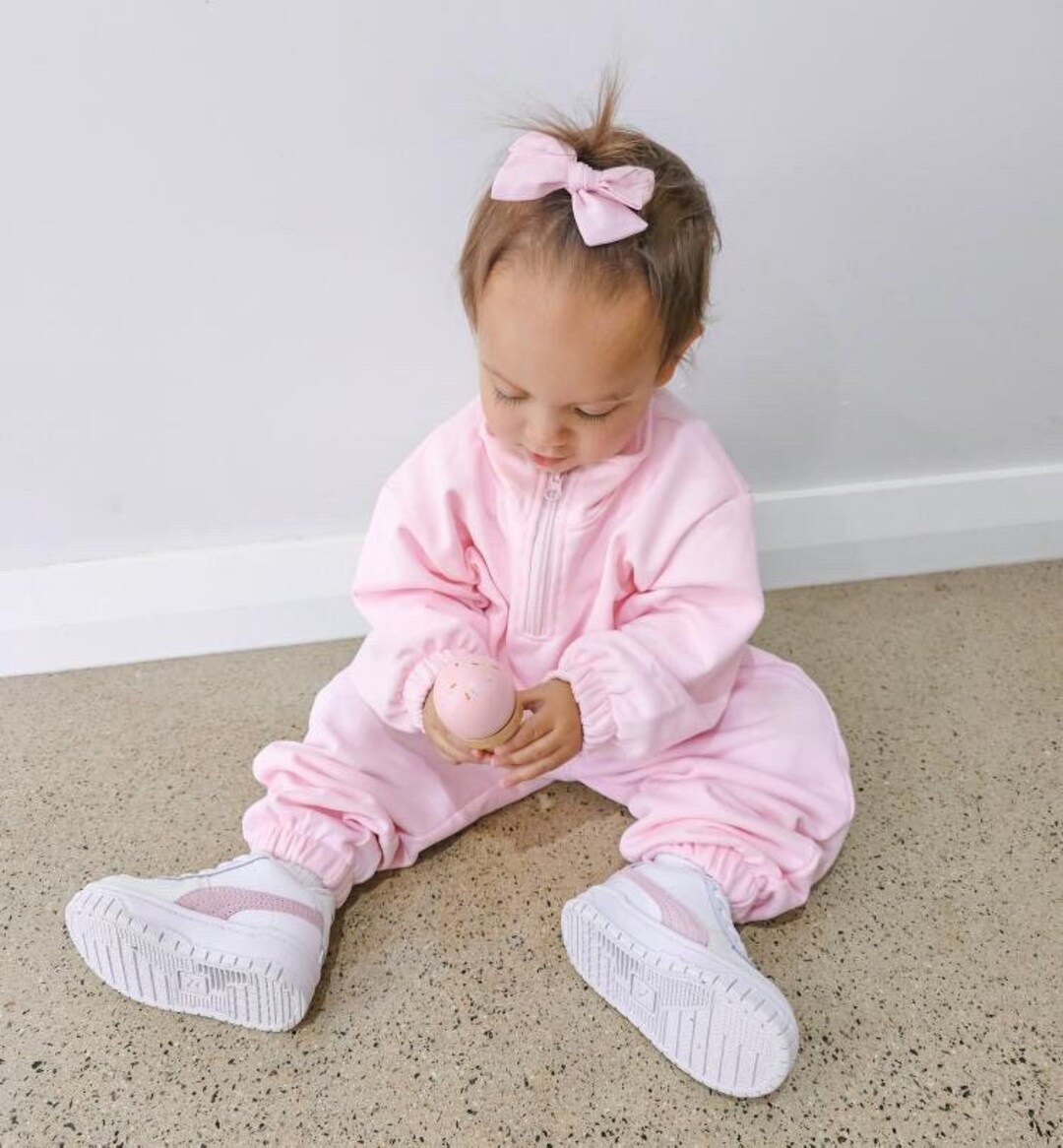 Petal Pinwheel Bow ~ Baby & Children's Hair Bows, Pinwheel Hair Bows ...