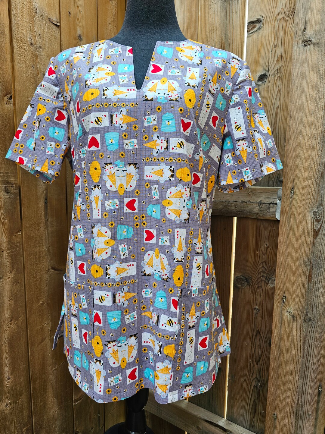 Ladies Honey Bee Gnomes Scrub Top - Size Large - Etsy
