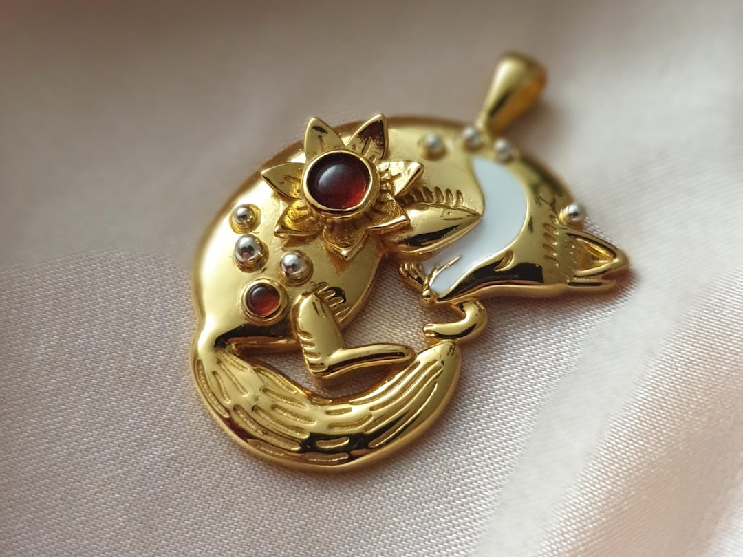 18k Gold Sleeping Fox Pendant With Garnet Gemstones - Fox Jewelry - Fox ...