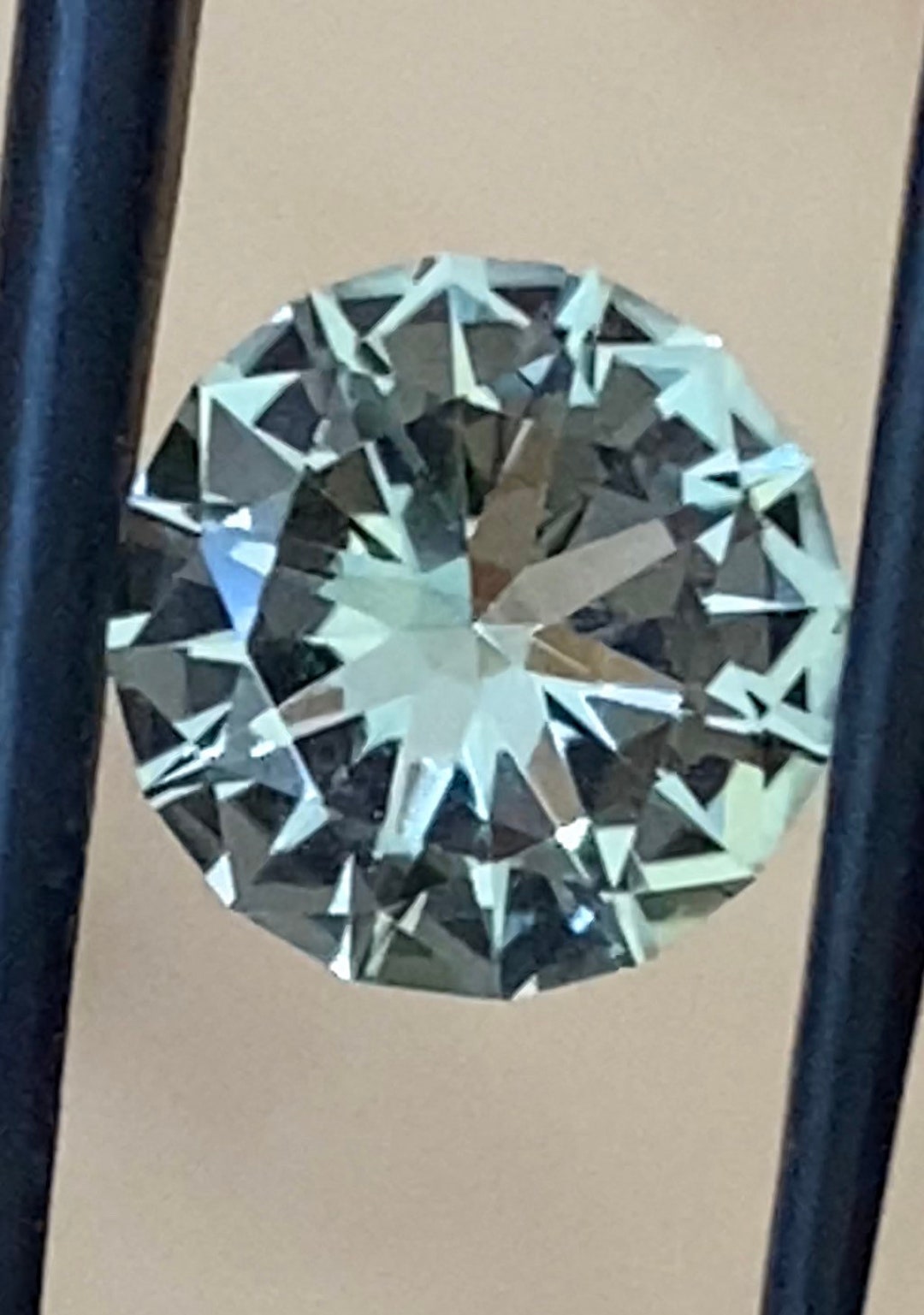 Prasiolite:1.20 Carats, 7.67 X 4.63 Mm. Round Brilliant Cut Prasiolite ...