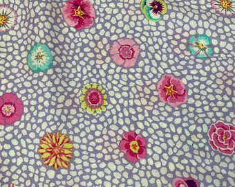 Kaffe Fassett Guinea Flower in Lavender & Pink From the Kaffe Fassett ...