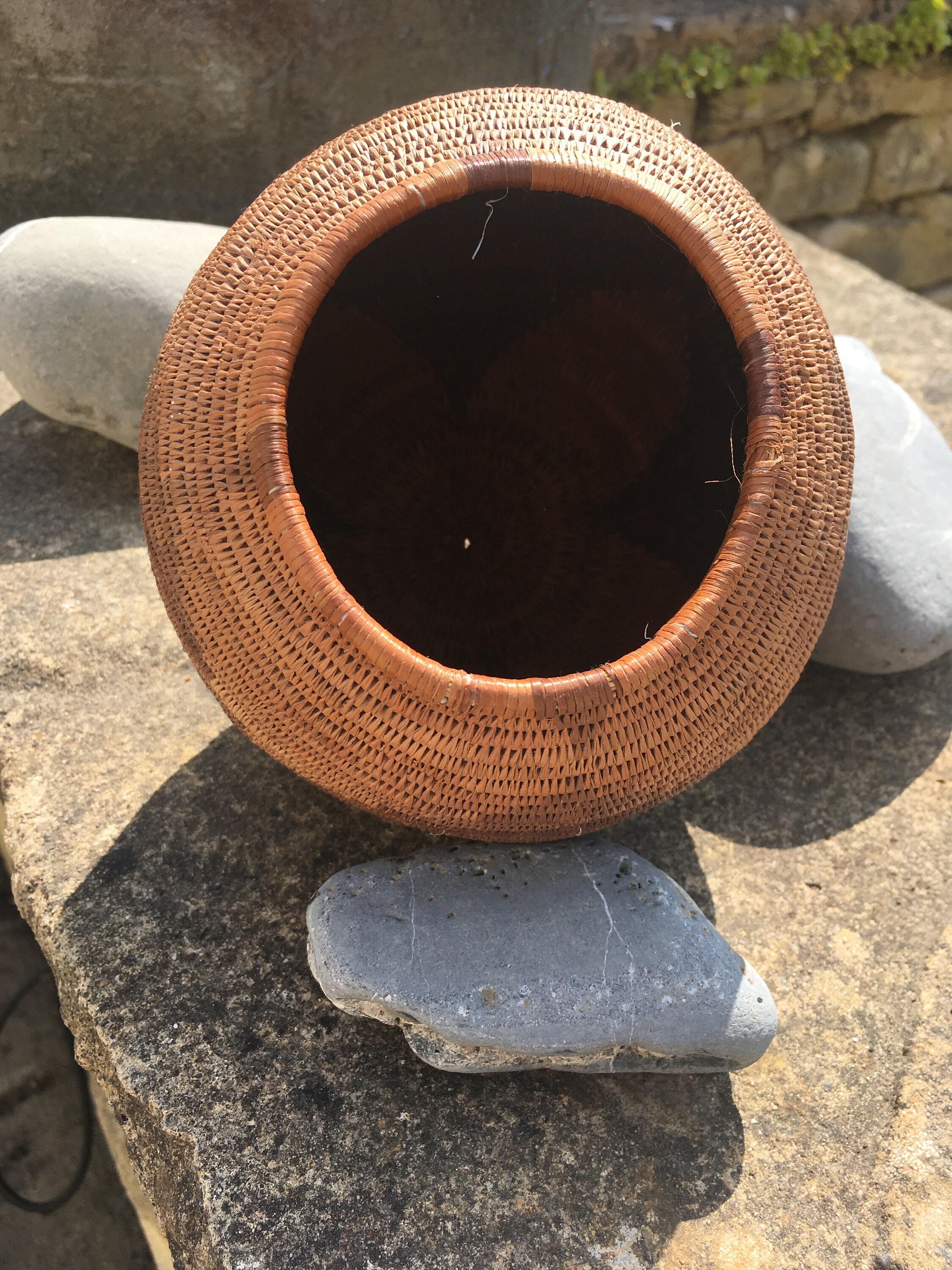 Paiute Miwok Polychrome Basket NATIVE AMERICAN 19th Century Red Indian ...