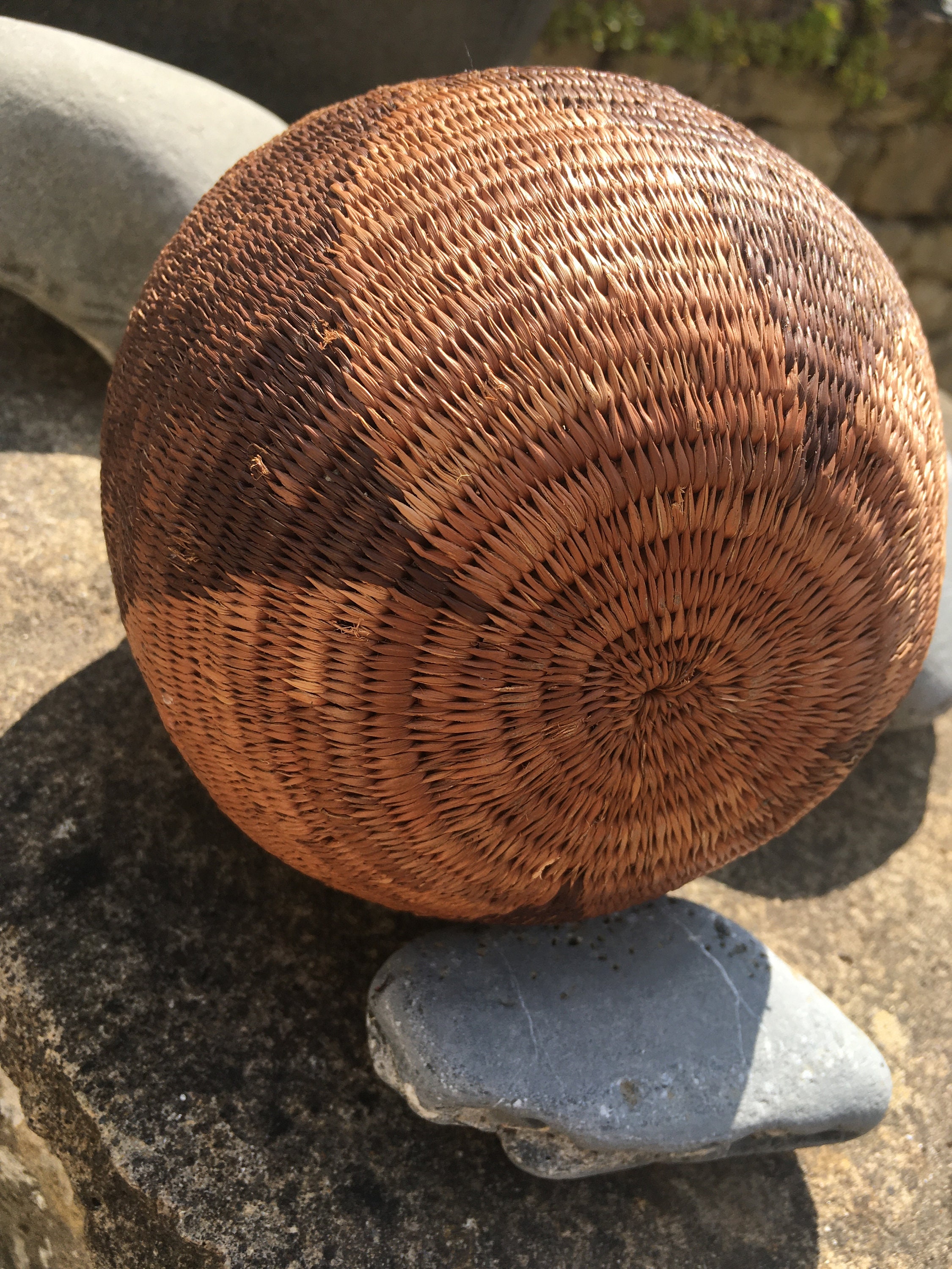 Paiute Miwok Polychrome Basket NATIVE AMERICAN 19th Century Red Indian ...
