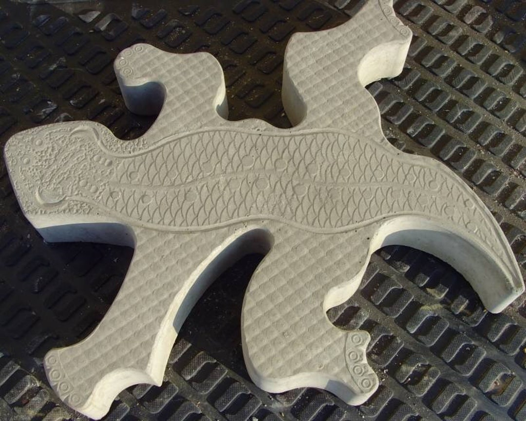 Lizard mold for Concrete Paving Slabs, Stone Pattern, Concrete Garden ...