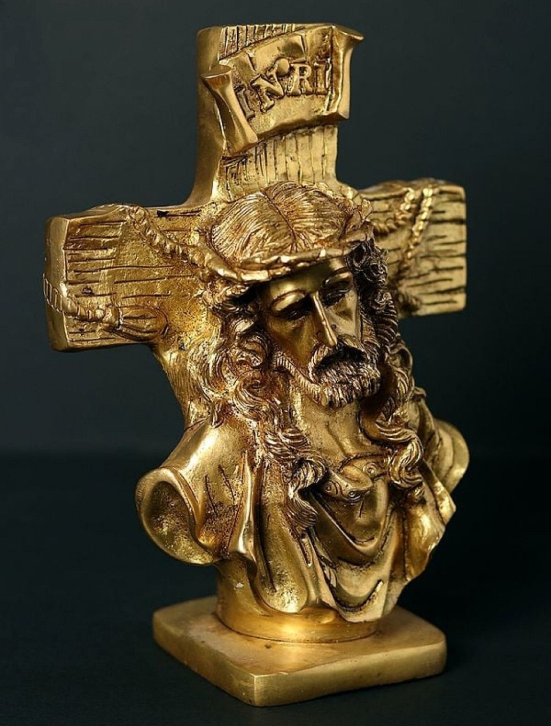 8 Jesus Christ on Cross Figurine : Symbol of Sacrifice and Salvation ...