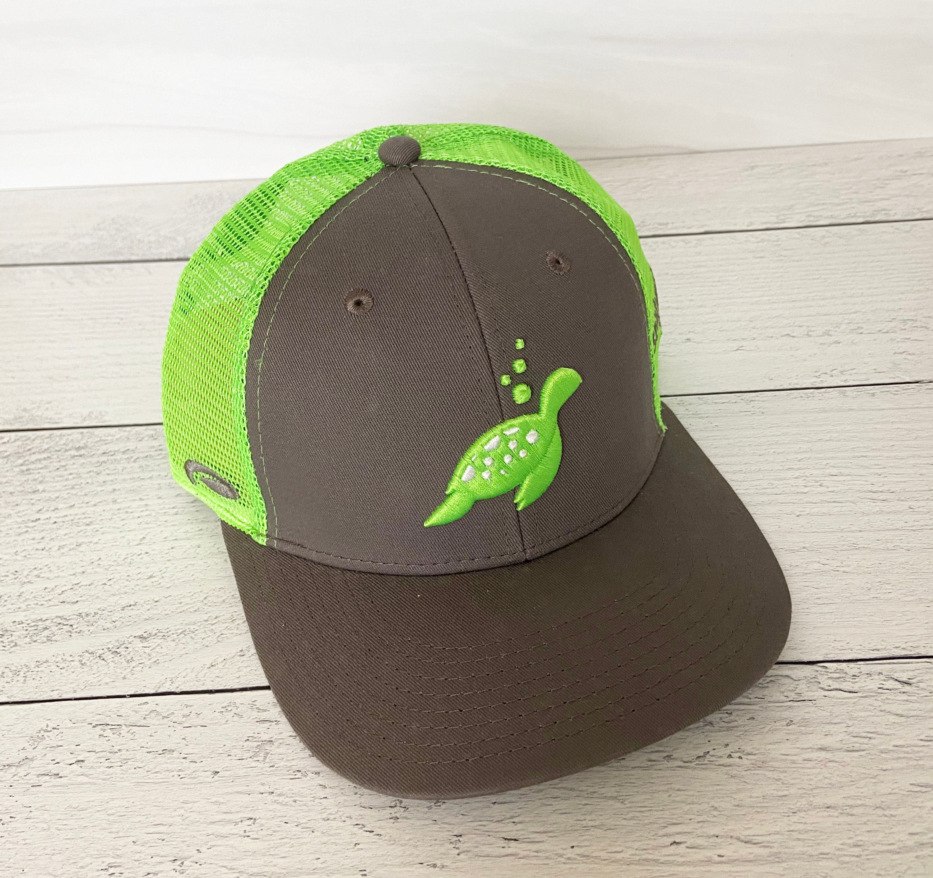 Sea Turtle Trucker Hat, Cool Beach Dad Gift, Men's Baseball Cap ...