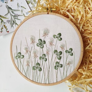 White Clover Embroidery Pattern: Floral Design (PDF + Video) - Etsy