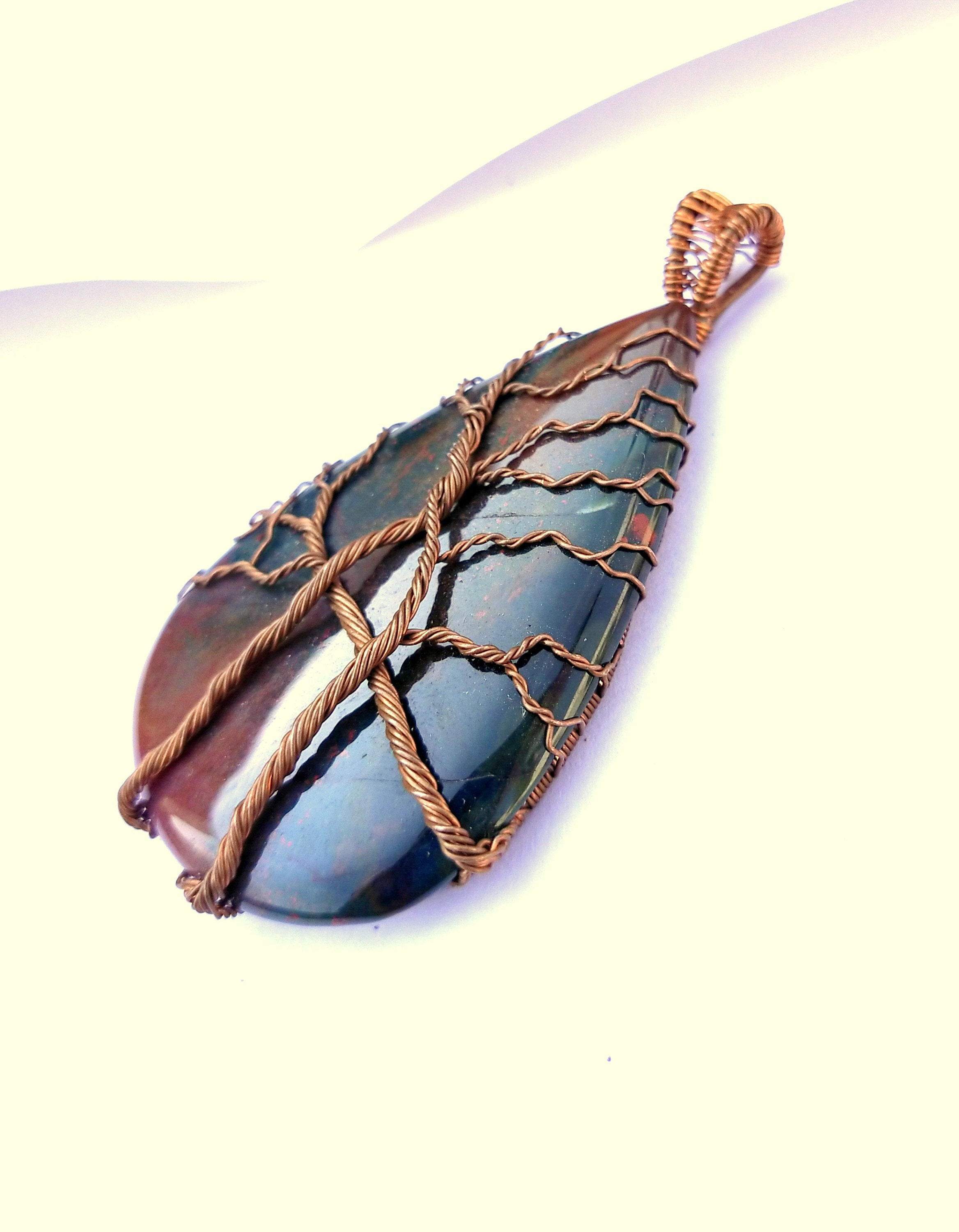 Bloodstone Tree Of Life Necklace Empath Protection Amulet - Etsy.de