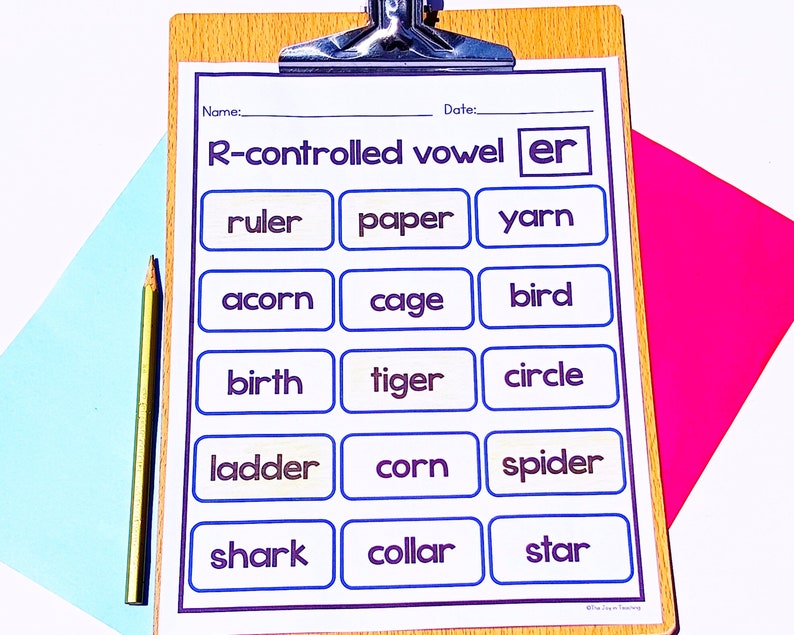 R-controlled Vowel Word Hunt - Bossy R Word Hunt - Etsy