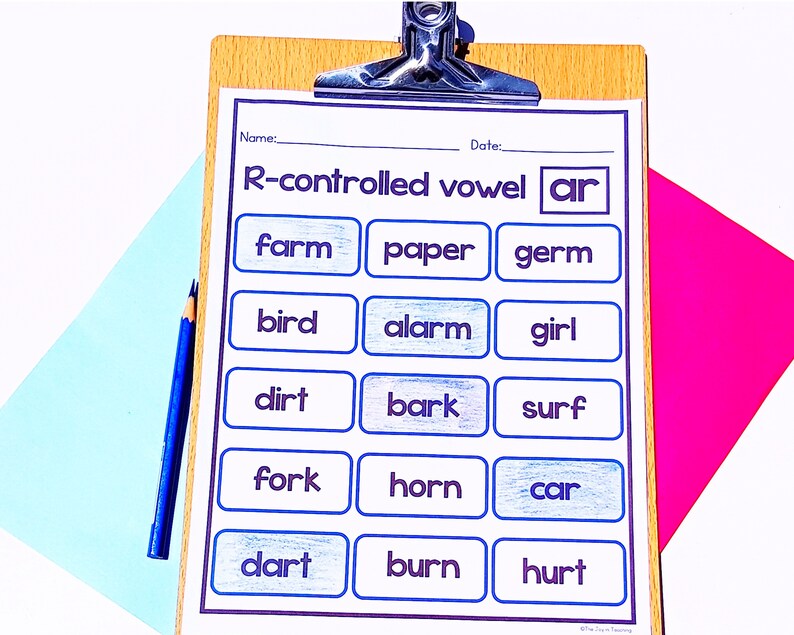 R-controlled Vowel Word Hunt - Bossy R Word Hunt - Etsy