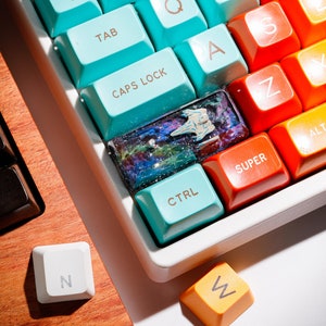 Astronaut Interstellar Galaxy Spacebar Keycap, Artisan Keycap, Galaxy ...