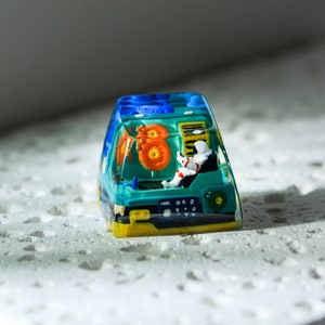 ASTRONAUT in Galaxy Space Artisan Keycap, Astronaut Custom Keycaps ...