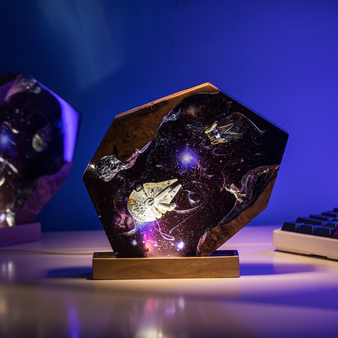 SPACESHIPS & ASTRONAUT in INTERSTELLAR Resin Lamp, Galaxy Space Resin ...