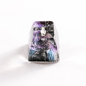 Astronaut Resin Artisan Keycap, Galaxy Spacebar Keycaps, Interstellar ...