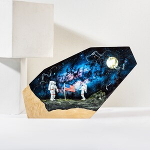 EXPLORE THE PLANETS Epoxy Lamp, Space Galaxy Resin and Wood Night Light ...