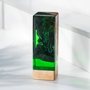 DEEP GREEN SEA Epoxy Lamp, Custom Epoxy Resin Lamp, Resin Night Light ...