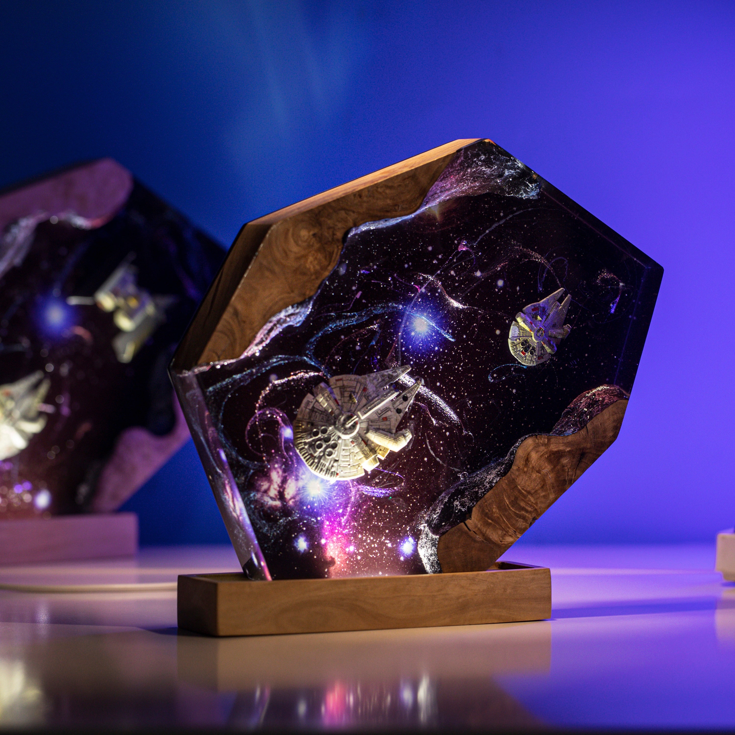 SPACESHIPS in INTERSTELLAR Resin Lamp, Galaxy Space Resin and Wood ...