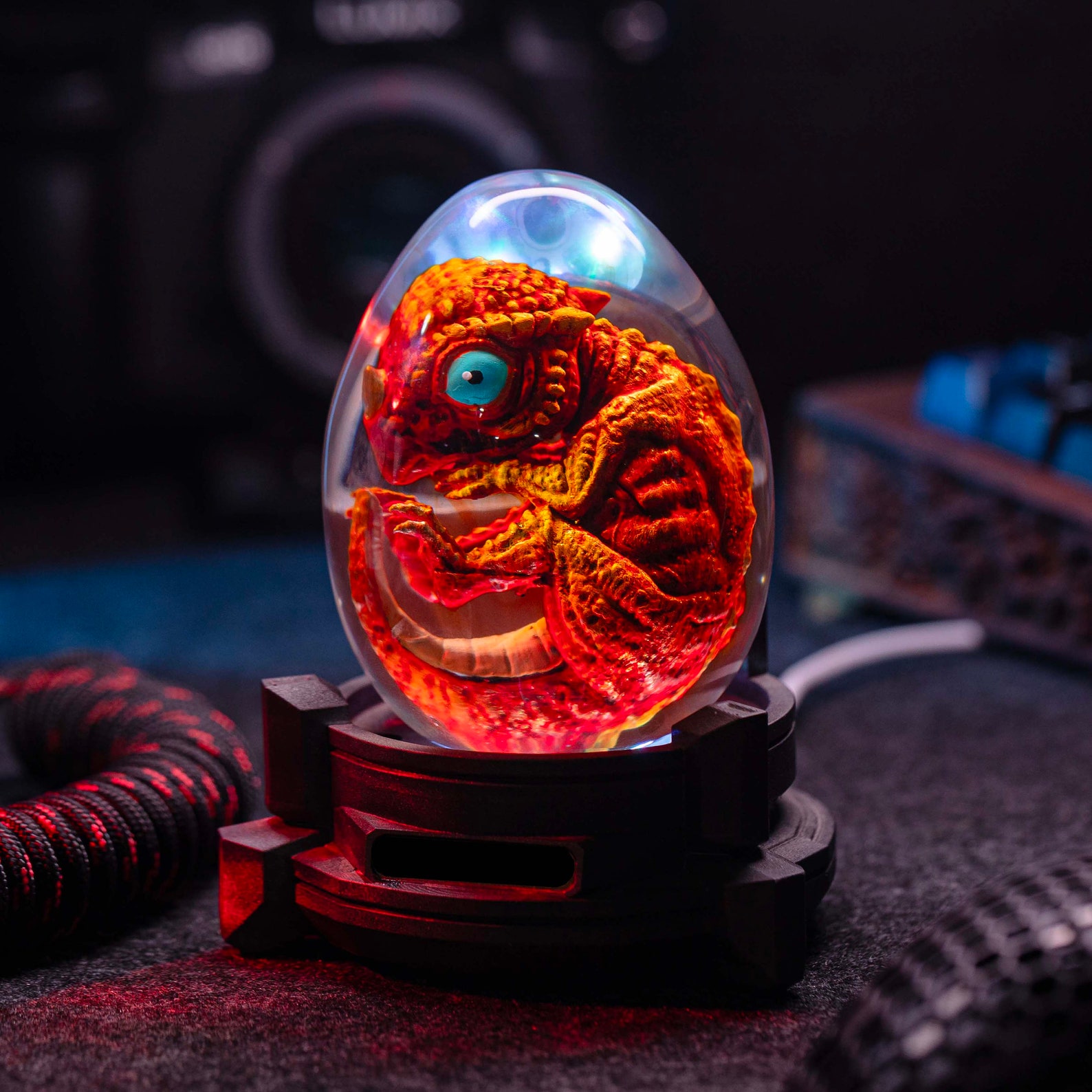 Dinosaur Resin Lamp Egg, Custom Epoxy Resin Art Lamp, Custom Dinosaur ...