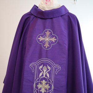CROSS ORDINARY TIMES Themed Chasuble and Stole Set - Etsy