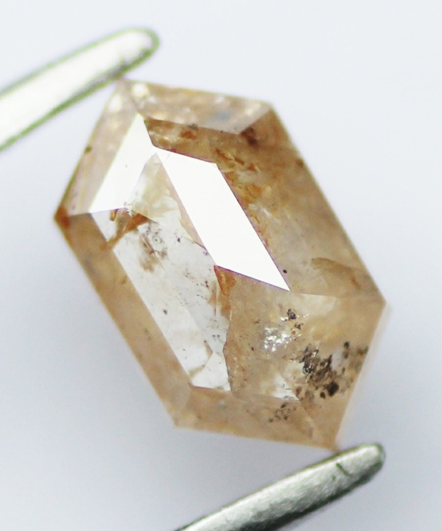 1.21 CT,8.40 X 4.90 MM Red Color Hexagon Shape Natural Looes Diamond ...